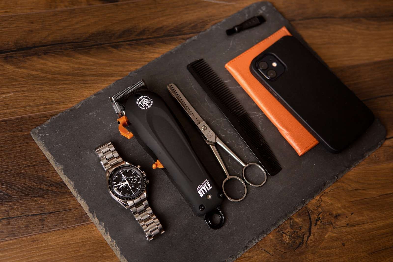 5 Essential must have items for every man (+ Bonus) | Juvantage | Fall ...